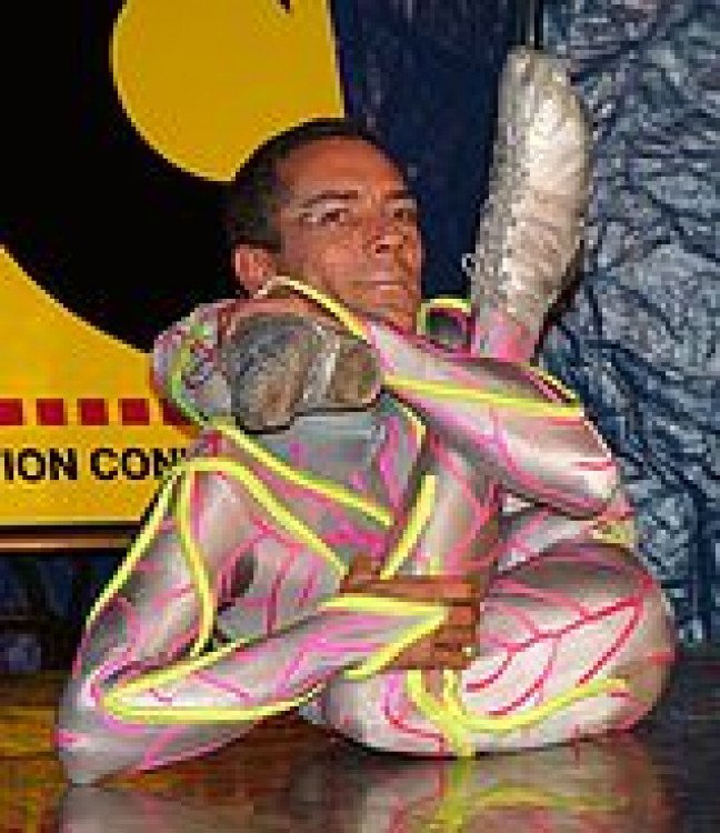 Party Contortionists - Extravaganza Entertainment LLC